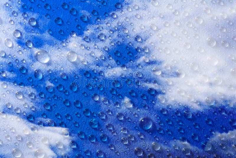 Himmelhintergrund Mit Wassertropfen Stockfoto - Bild von himmel, wolken ...