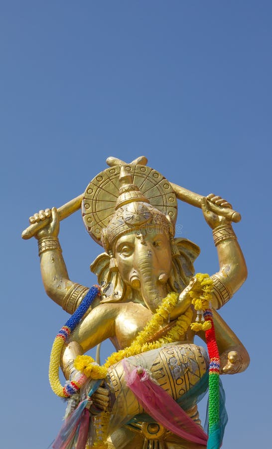 Hindu God, Gold Ganesh Statue Stock Image - Image of mouse, india: 52366849
