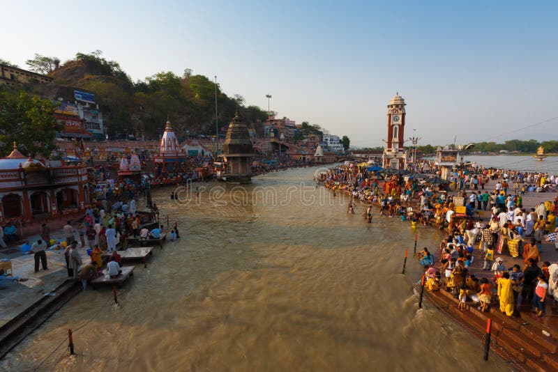 Hindus, Das Ganges-heiligen Fluss Haridwar Indien Badet Redaktionelles ...