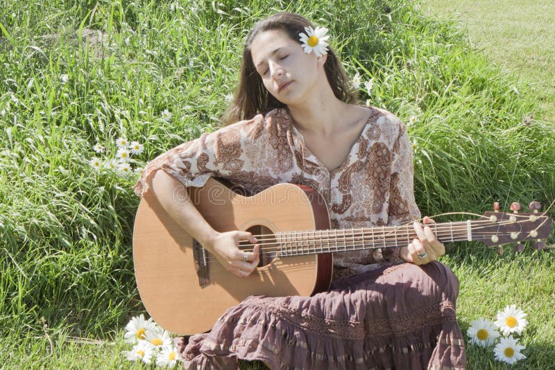 Hippie guitar player stock image. Image of grass, hippie - 29167683