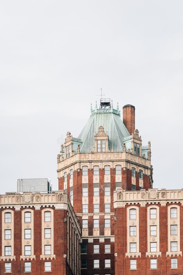 Architectural Details on the Howard Street Bridge, in Baltimore ...