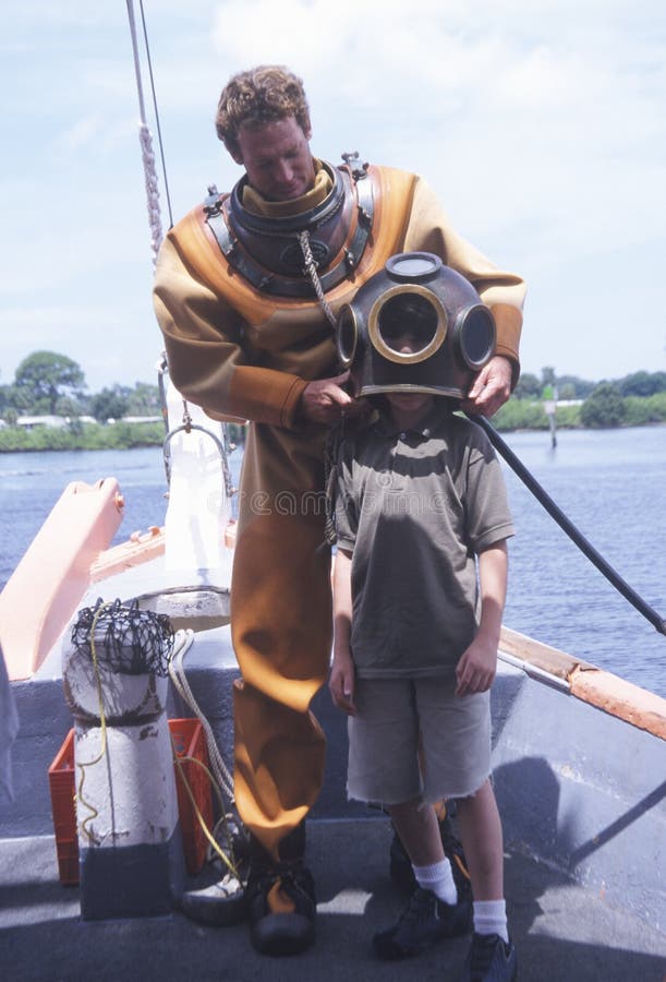Historic Greek Sponge Diver Editorial Photo - Image of states, diver ...