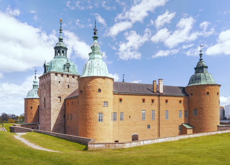 Historic Kalmar Slott (Kalmar Castle Editorial Stock Photo - Image of ...