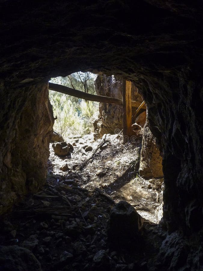 921 Mine Shaft Entrance Stock Photos - Free & Royalty-Free Stock Photos ...