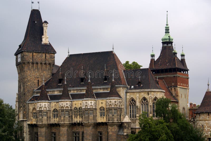 An Historic Palace-Style Building in Budapest Stock Image - Image of ...