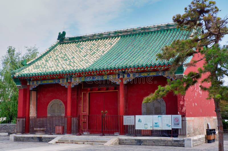 Historic Red Pudu Temple in Beijing Stock Photo - Image of building ...