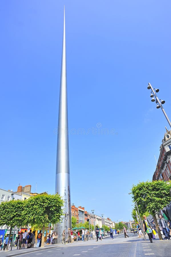 The Historic Spire of Dublin Editorial Image - Image of people, city ...