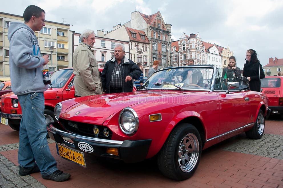 Historic Vehicle Parade editorial stock photo. Image of parade - 34058088