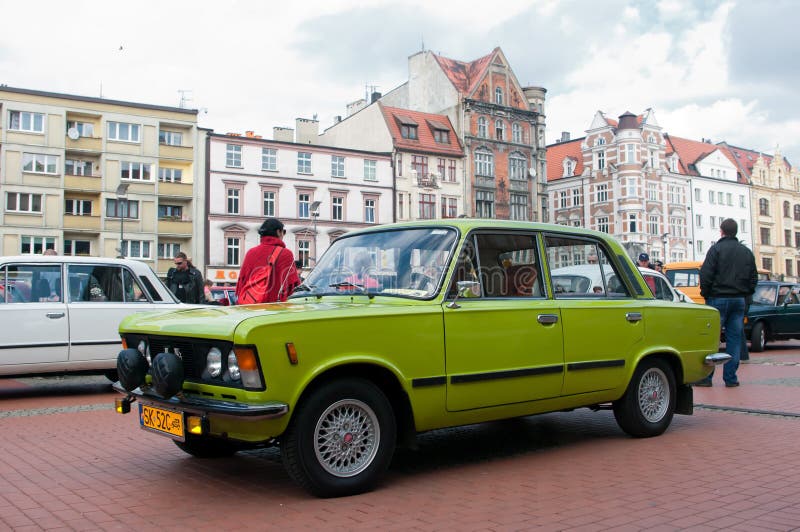 Historic Vehicle Parade editorial stock image. Image of timeless - 34058144