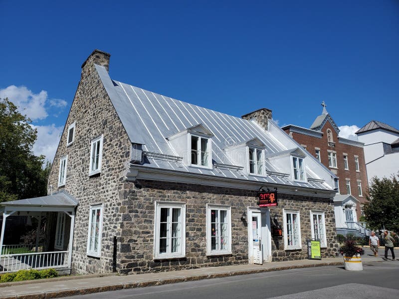 Historical Building in Trois Rivieres Editorial Photo - Image of suburb ...