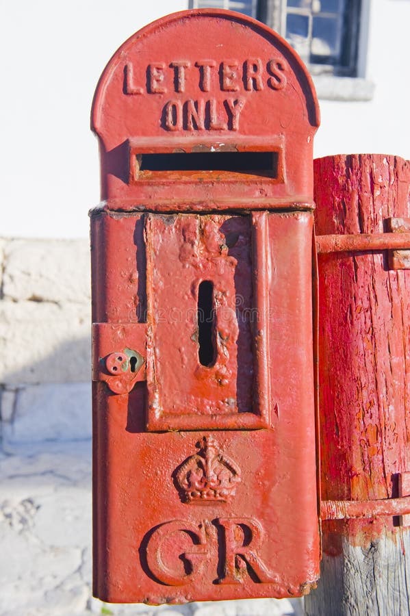 Historical Mailbox With Royal Crest Of King George Stock Photo - Image ...