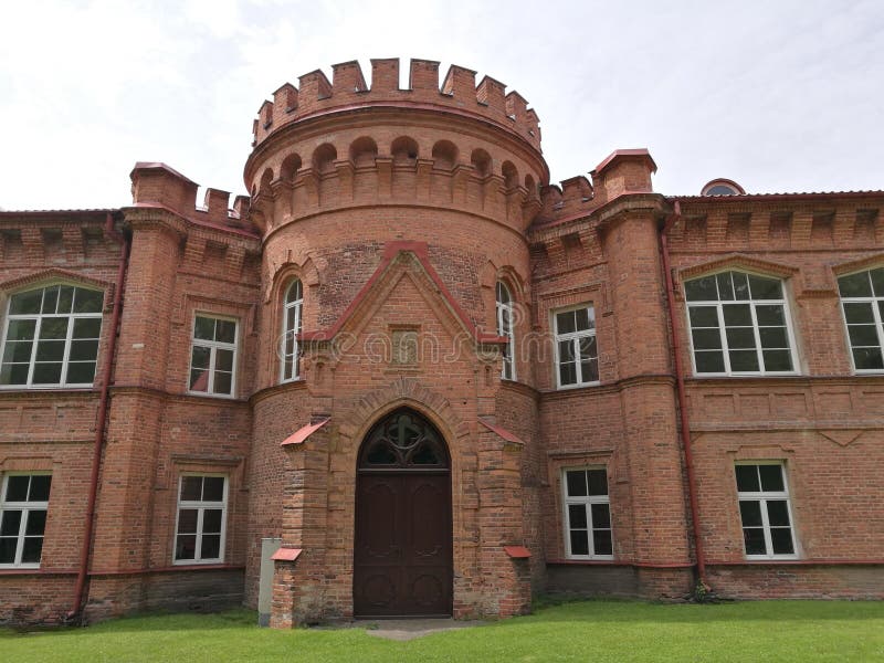 Raudone Castle in Lithuania Stock Image - Image of turret, tall: 373454449