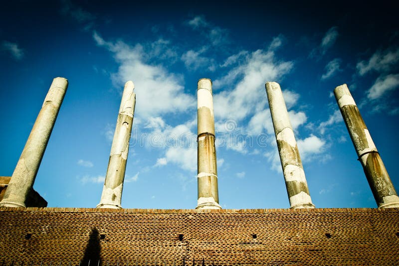 Historical relics in Rome stock image. Image of erect - 21713921