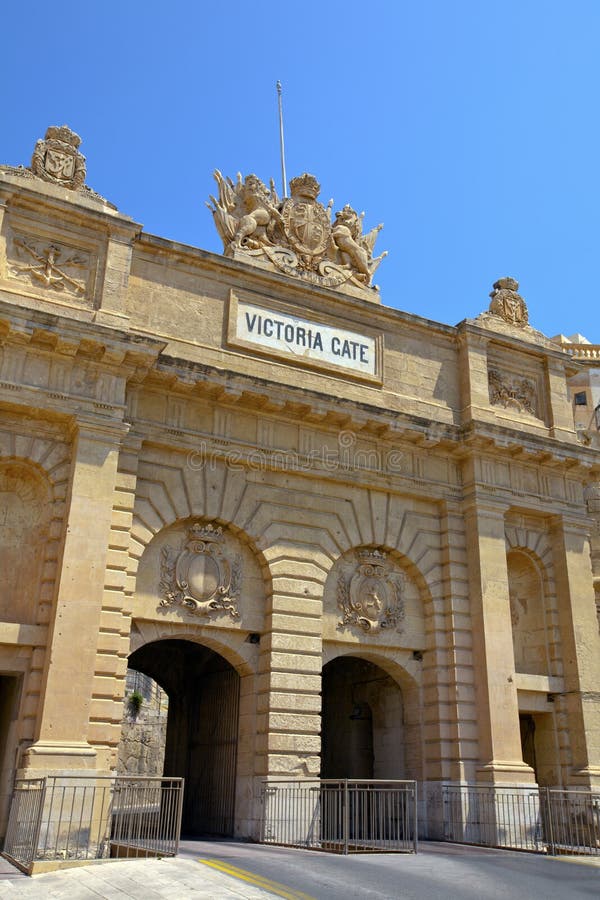 Historische Victoria Gate in Valletta, Malta. Stockfoto - Bild von ...