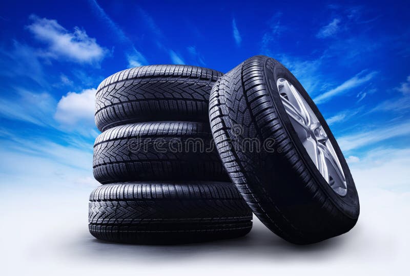 Hjul arkivfoto. Bild av trans, himmel, oljefläck, hjul - 97107848