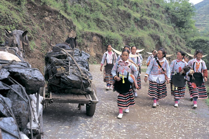 Hmong in southwest China editorial image. Image of women - 29415045