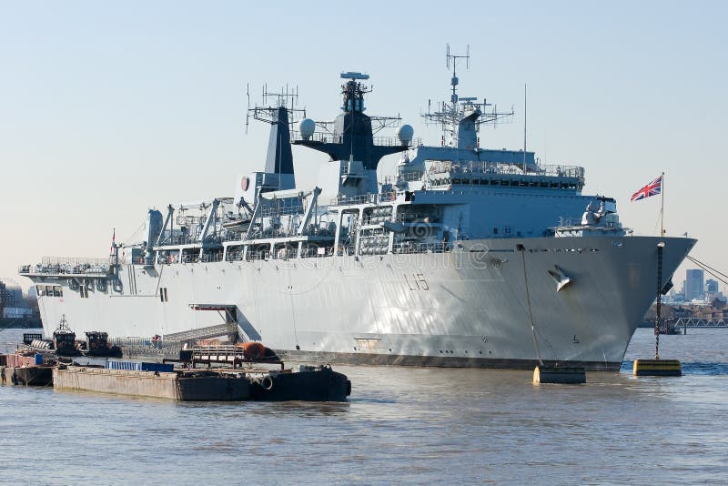 HMS Bulwark editorial photography. Image of navy, visit - 18886072