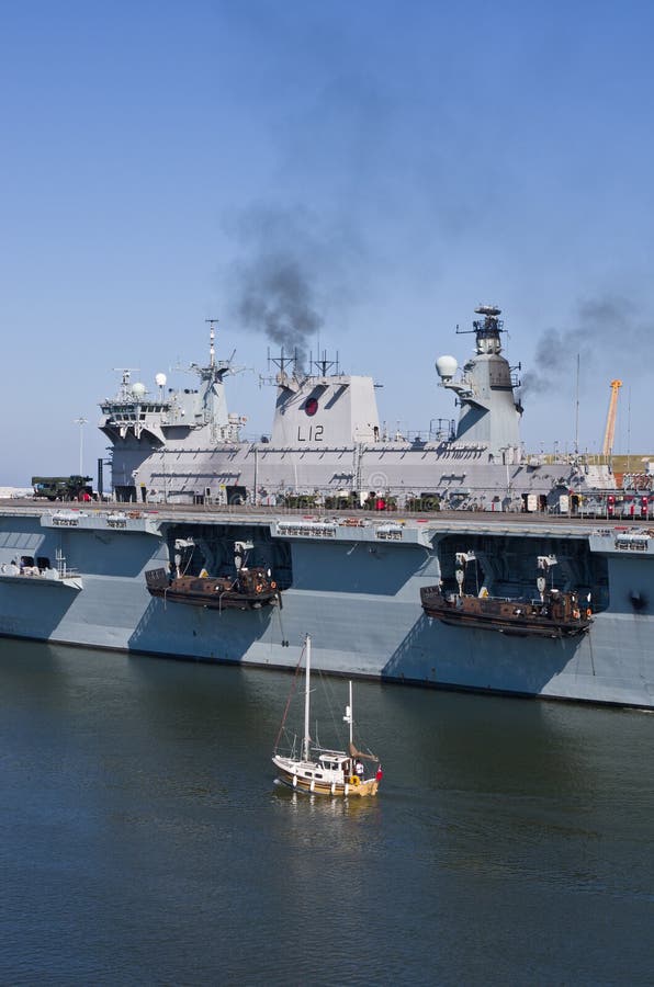 HMS Ocean editorial stock image. Image of amphibious - 24973649