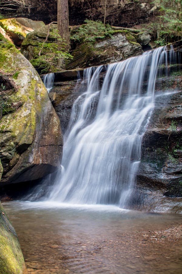 Hocking hills Water fall stock image. Image of falls - 100967505