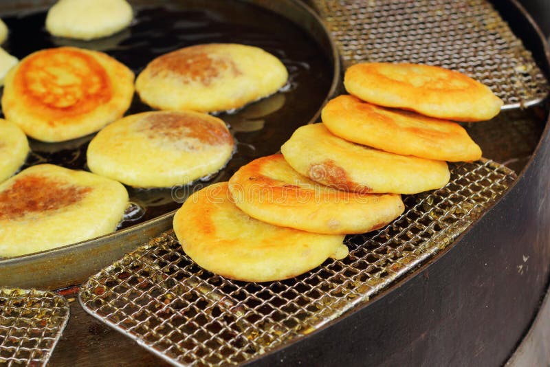 Hoddeok Korean Snack in Market Stock Photo - Image of native, sugar ...