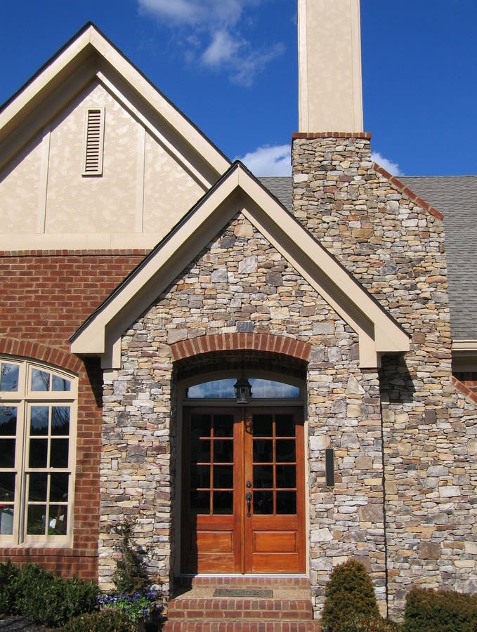 Hogar agradable foto de archivo. Imagen de compra, nuevo - 482716