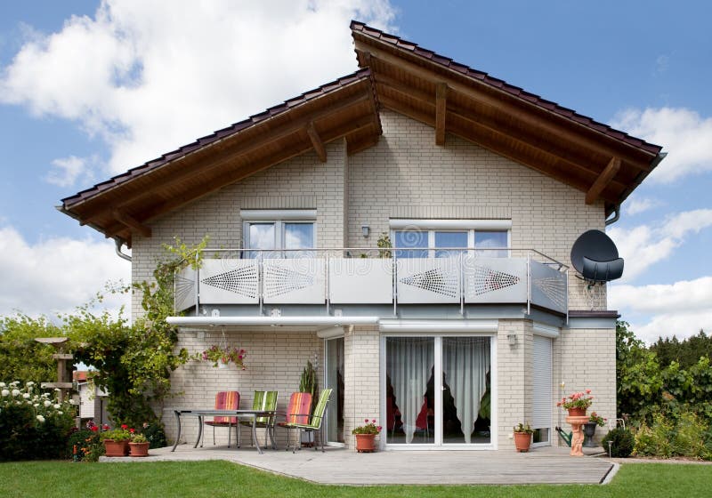 Hogar Ideal Moderno Hermoso Imagen de archivo - Imagen de vecindad ...