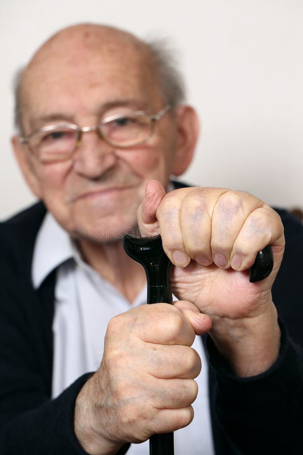 Hogere Mens Die Een Telefoongesprek Maken Stock Afbeelding - Image of ...