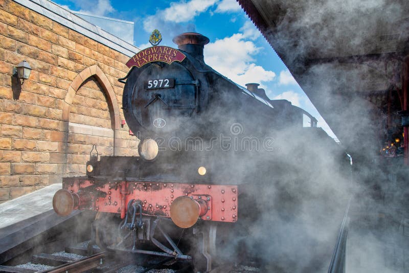 Hogwards Express Steam Train at Universal Studios Florida Editorial ...