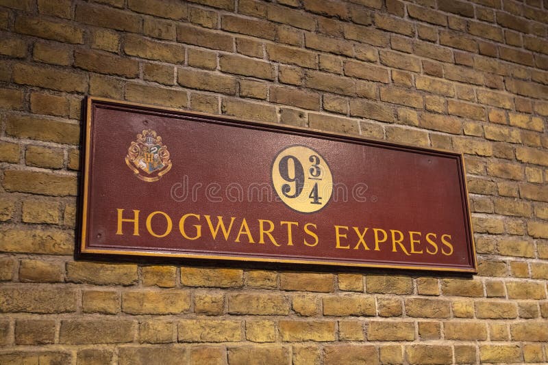 152 Hogwarts Express Train Sign Stock Photos - Free & Royalty-Free ...