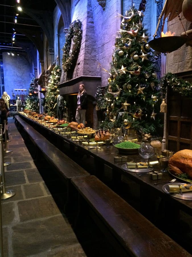 Hogwarts Table editorial image. Image of warner, hogwarts - 74982295