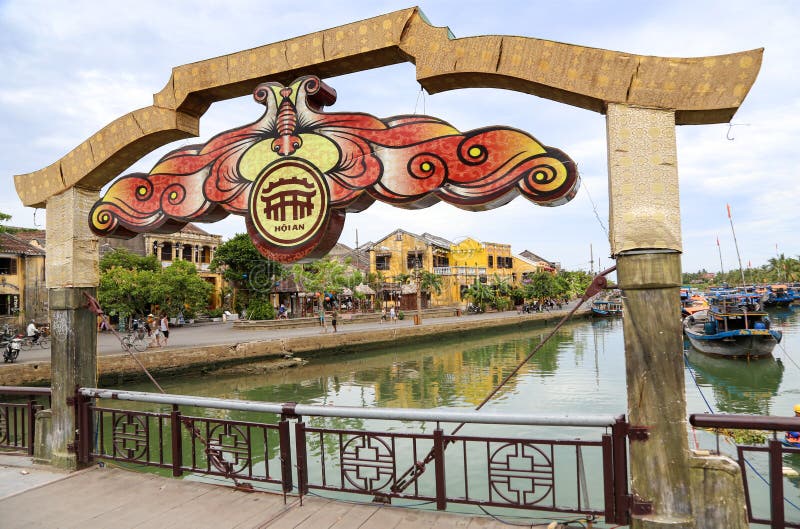 Hoi an bridge editorial stock image. Image of port, destination - 71985139