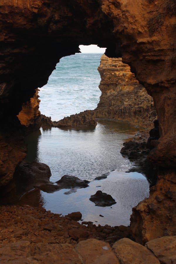 Hole in the Rock stock image. Image of erosion, mineral - 31552689