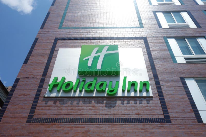 Holiday Inn editorial image. Image of downtown, tourist - 42705580
