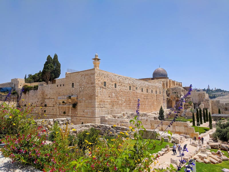 Temple Mount Jerusalem editorial photo. Image of mount - 122644266