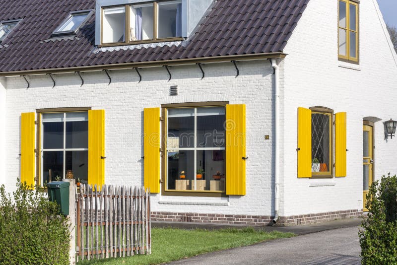 Holland-Haus mit Fenster stockbild. Bild von amsterdam - 19315603