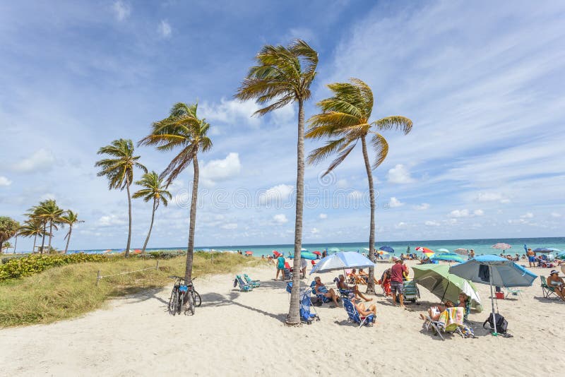 Hollywood-Strand, Florida redaktionelles foto. Bild von strand - 90050486