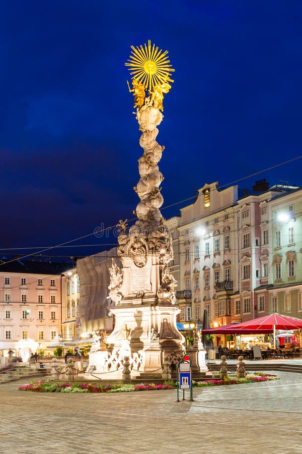 Holy Trinity Column, Hauptplatz in Linz Editorial Stock Photo - Image ...