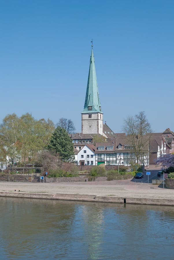 Holzminden, Weser-Rivier, Duitsland Stock Foto - Image of europa ...
