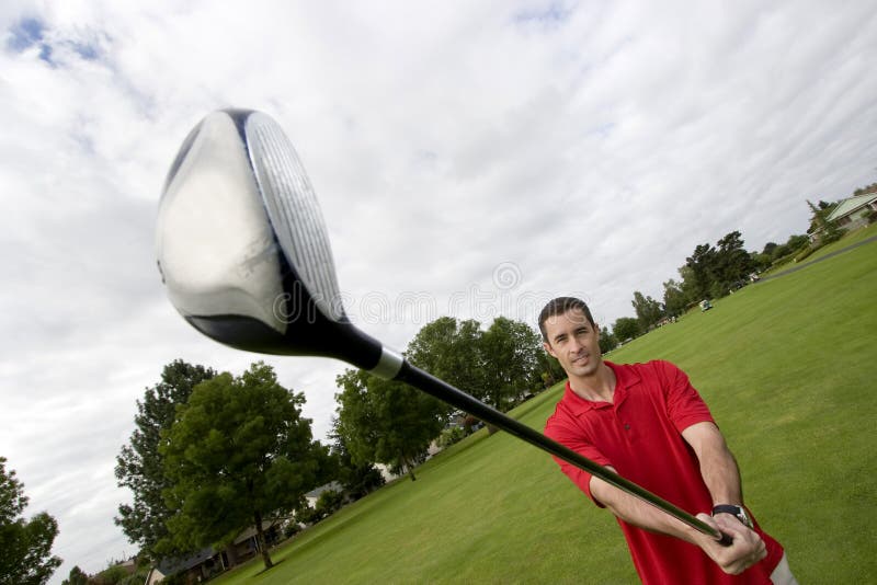 Hombre Con El Club De Golf - Horizontal Imagen de archivo - Imagen de ...