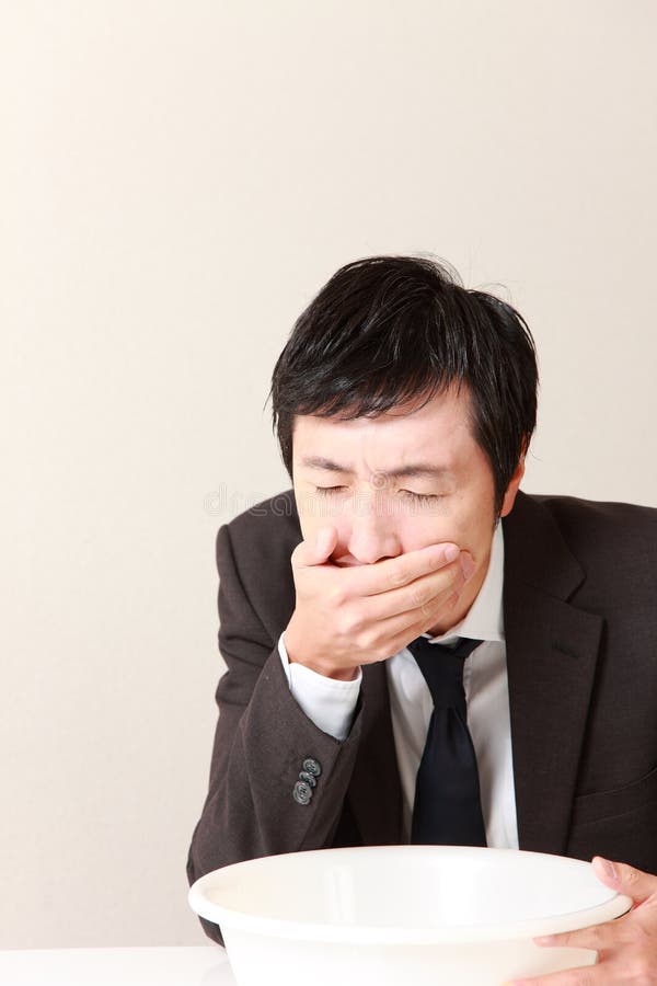 Vómito Japonés Mayor Del Hombre Foto de archivo - Imagen de fondo ...