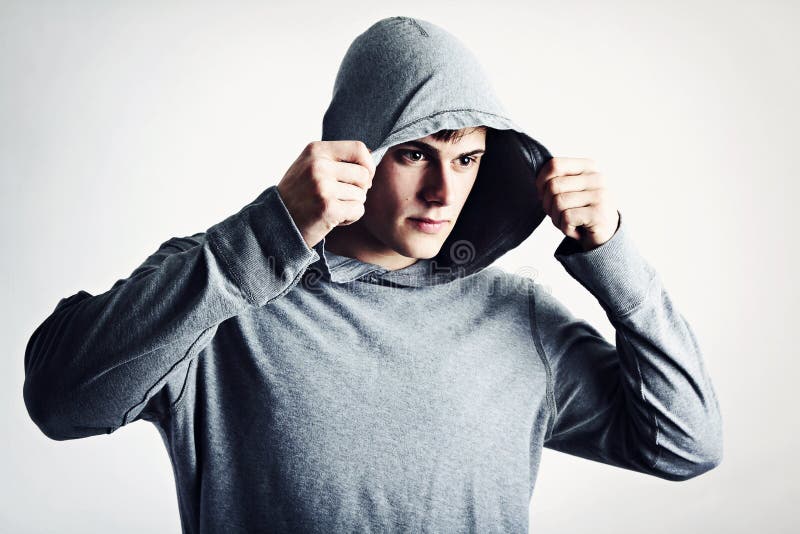 Hombre encapuchado foto de archivo. Imagen de ocultar - 28597670