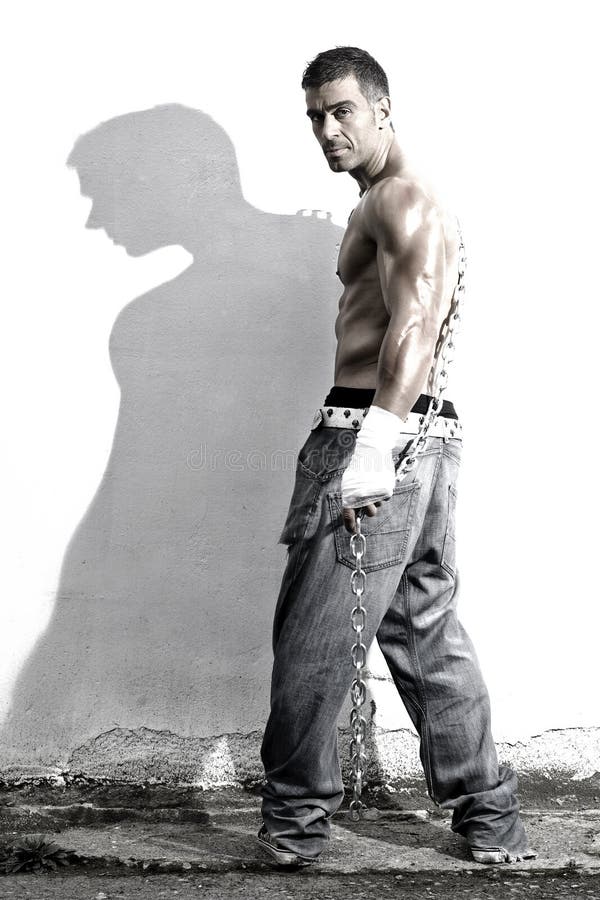 Hombre grosero atractivo foto de archivo. Imagen de ajuste - 15880850