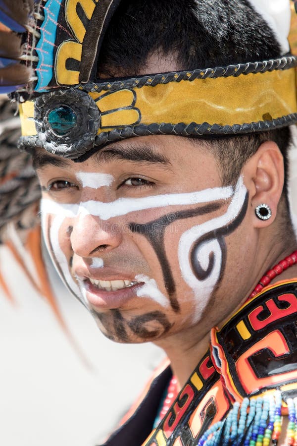 Hombre indígena mexicano fotografía editorial. Imagen de mexicano ...