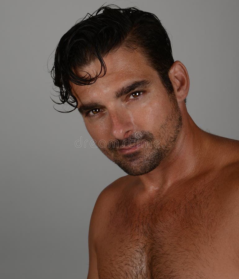 Modelo italiano hermoso imagen de archivo. Imagen de actitud - 172551