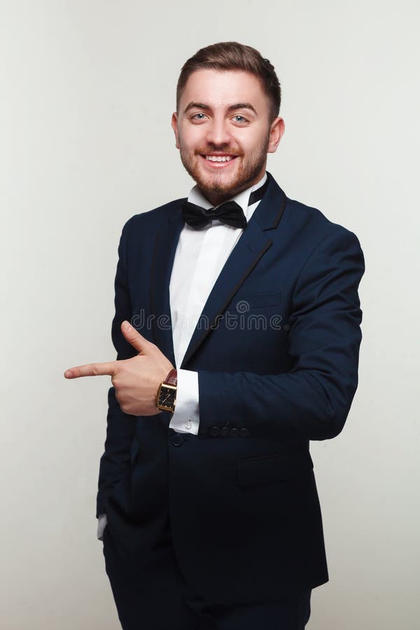 Hombre Joven En Traje Formal Imagen De Archivo Imagen De Persona ...