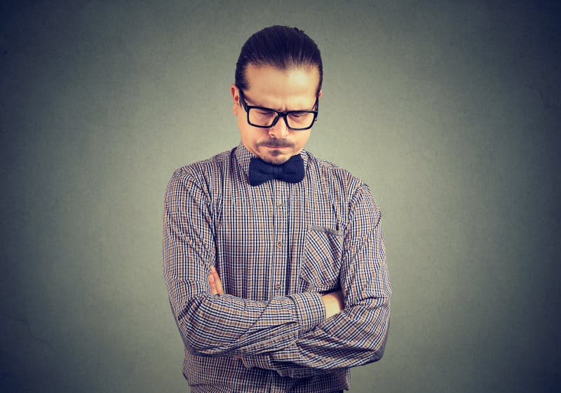 Chica Joven Exasperada Que Cubre Su Boca Con Su Mano Imagen de archivo ...