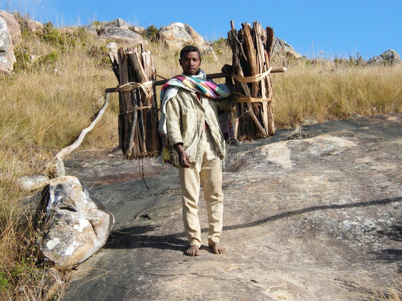 Gente malgache nativa fotografía editorial. Imagen de local - 20242747