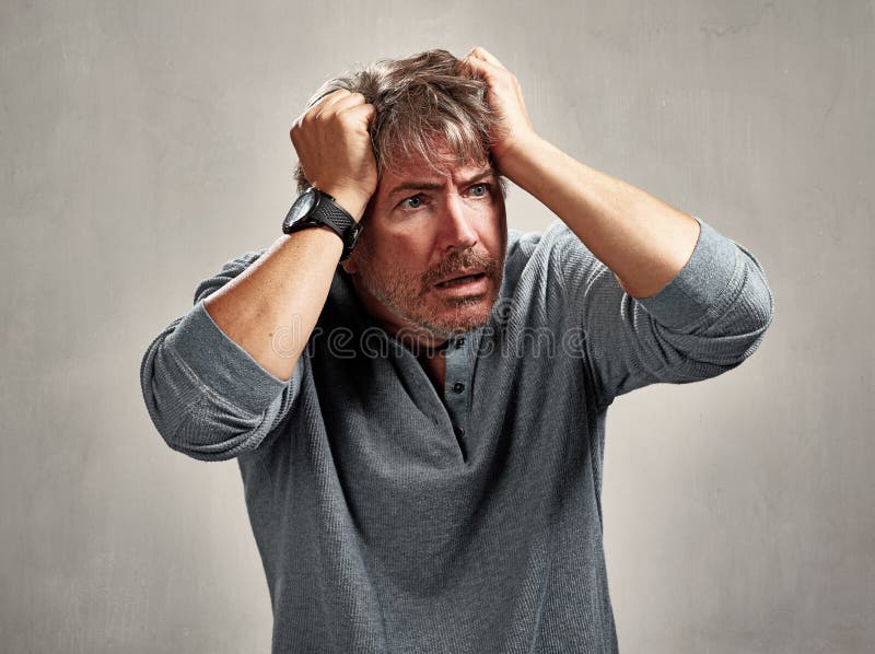 Hombre ansioso imagen de archivo. Imagen de emociones - 79367917