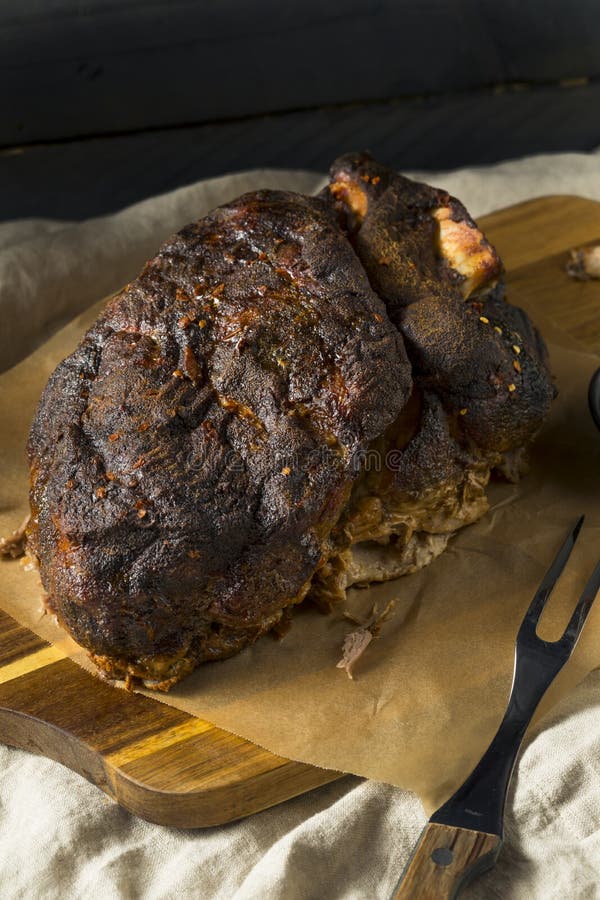 Hombro De Cerdo Asado Ahumado Imagen de archivo - Imagen de alimento ...