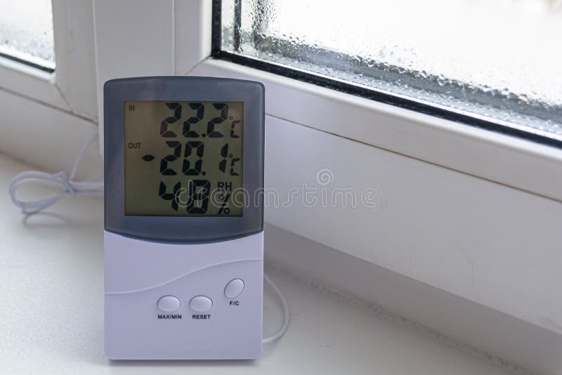 Home Electronic Thermometer Shows the Temperature Outside -20 Degrees ...